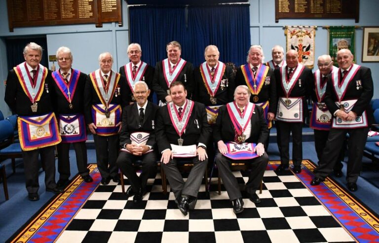Welcome to the Mark and Royal Ark Mariner website for the Provincial ...